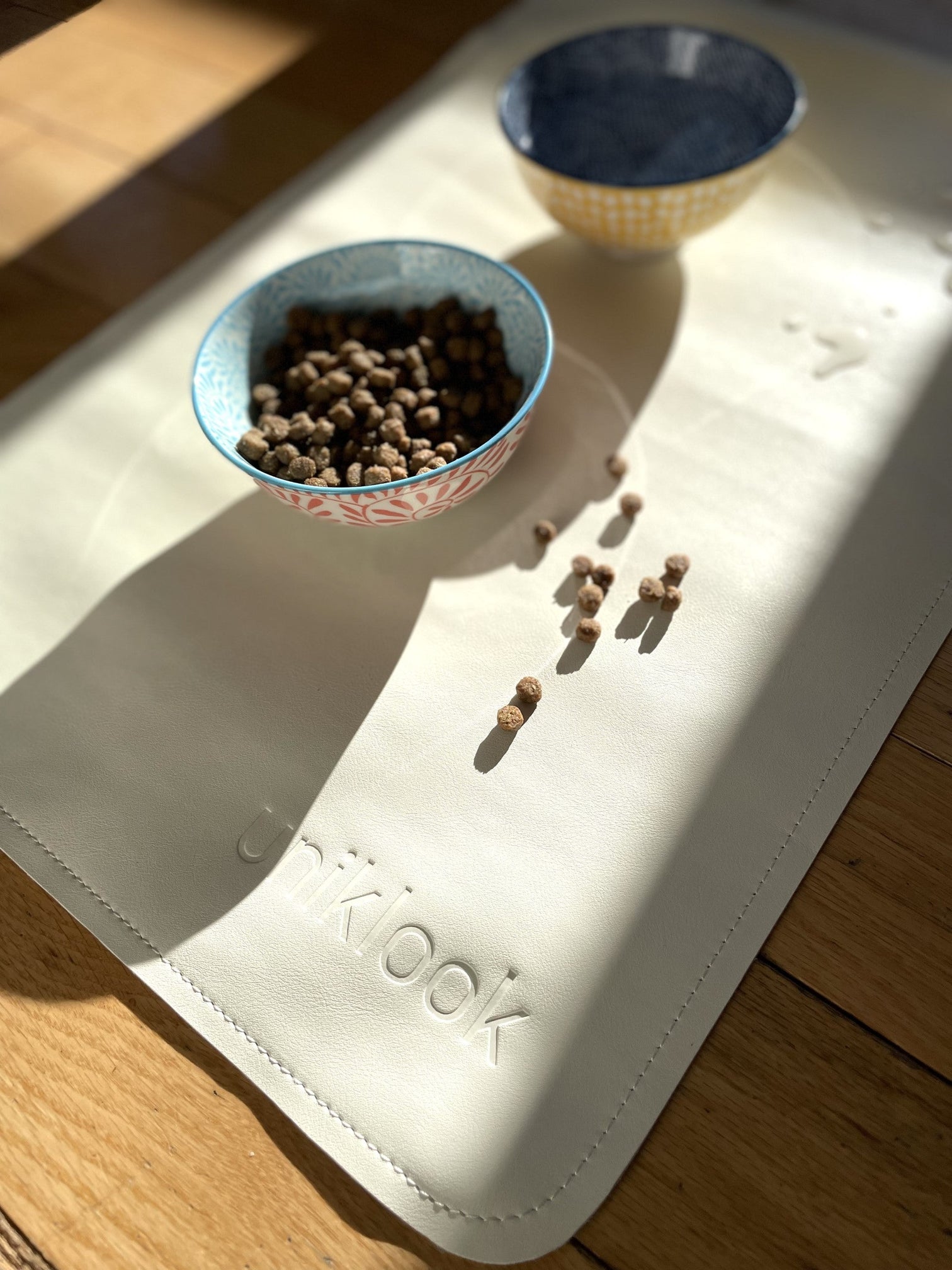 Uniklook Large Cream leather pet food mat, dog mat for food and water ...